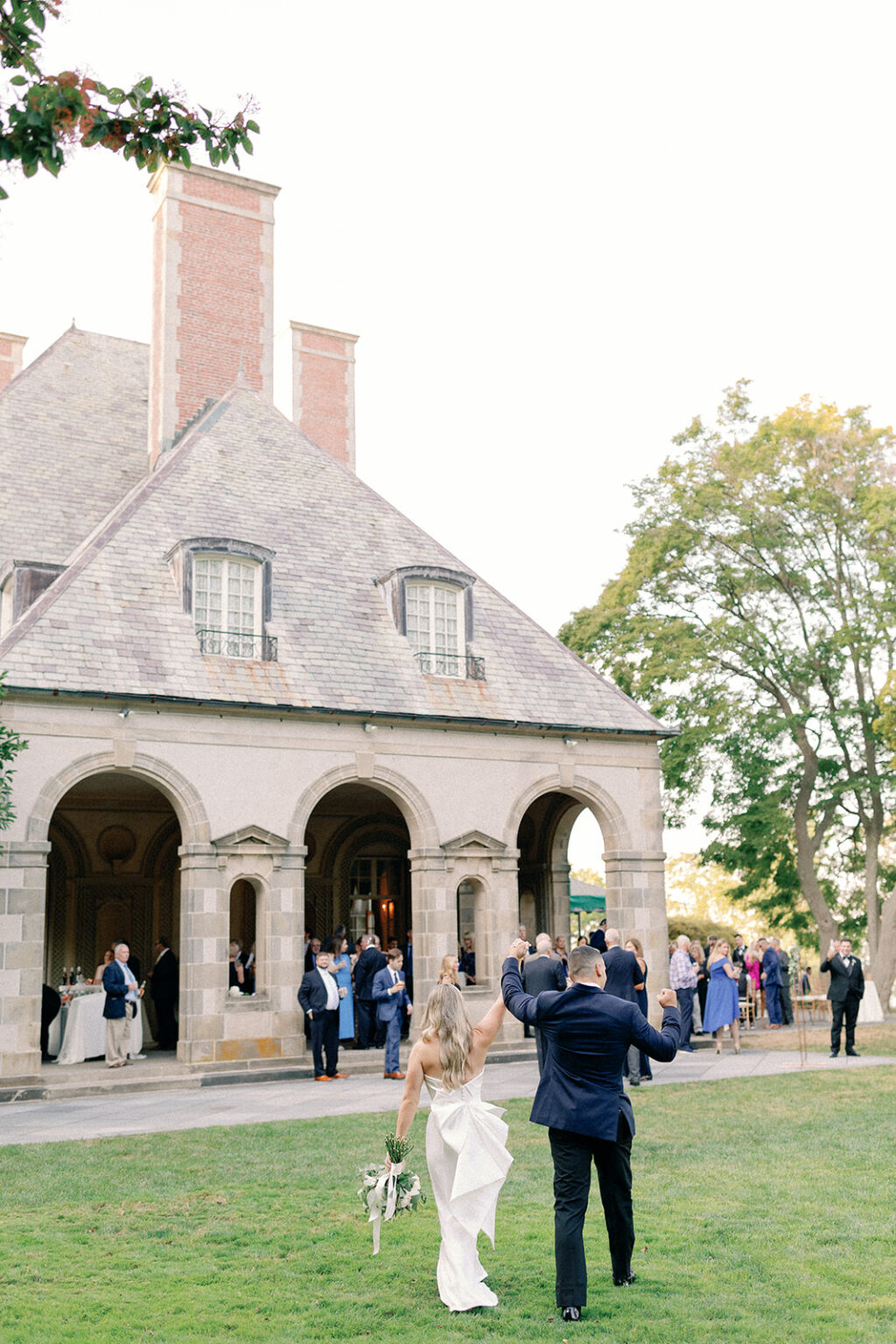 Venue Feature: Glen Manor House | Portsmouth, Rhode Island | somethingborrowedeventdecor.com